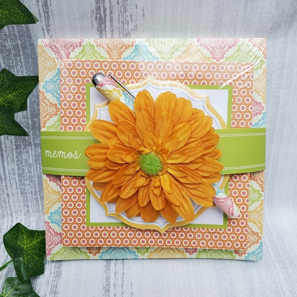 Hallmark | Office | Hallmark Stationary Set Memo Pads With Pen | Poshmark